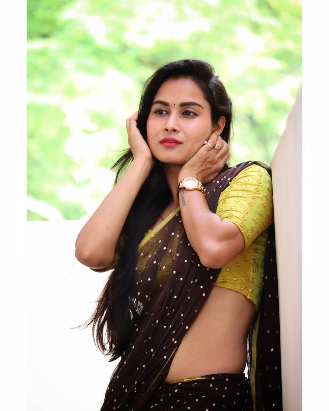 Indian Girls In Saree Images 121