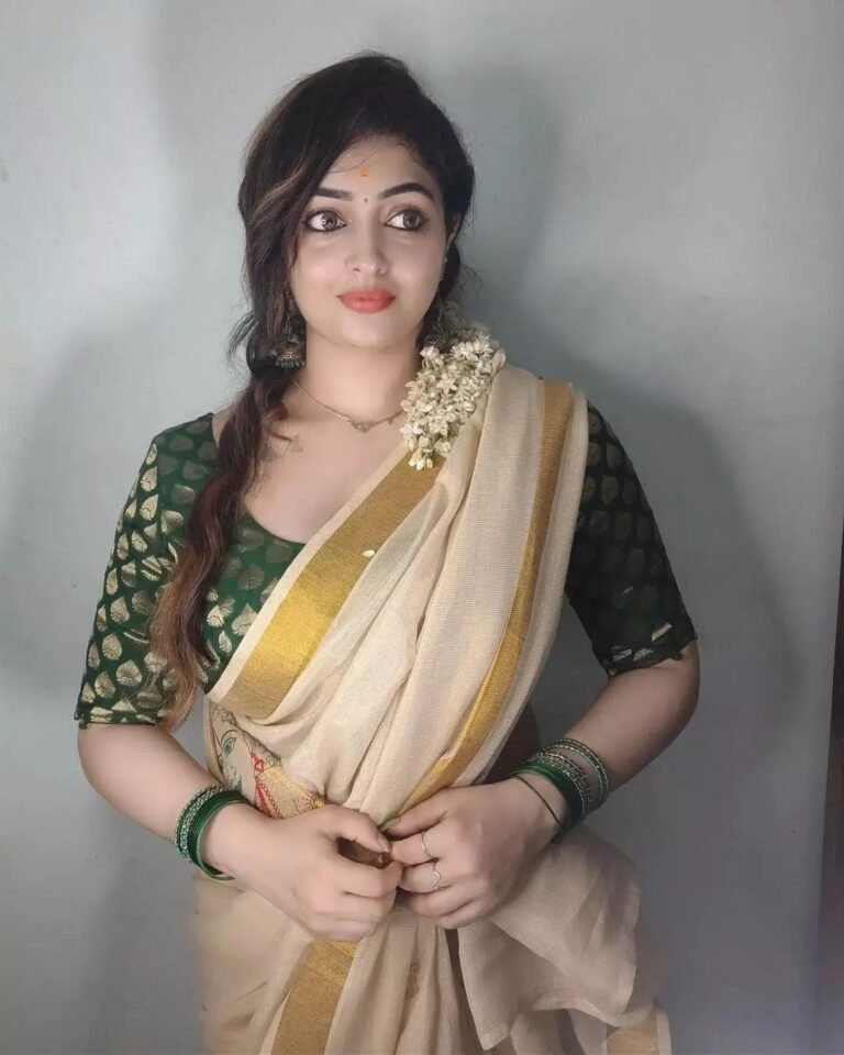 Cute Indian Actress In Saree Hd Images 145